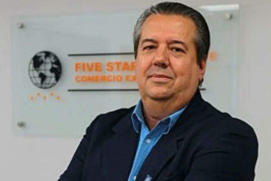 Candidato à presidência da Associação Comercial de Santos, Ronaldo ...