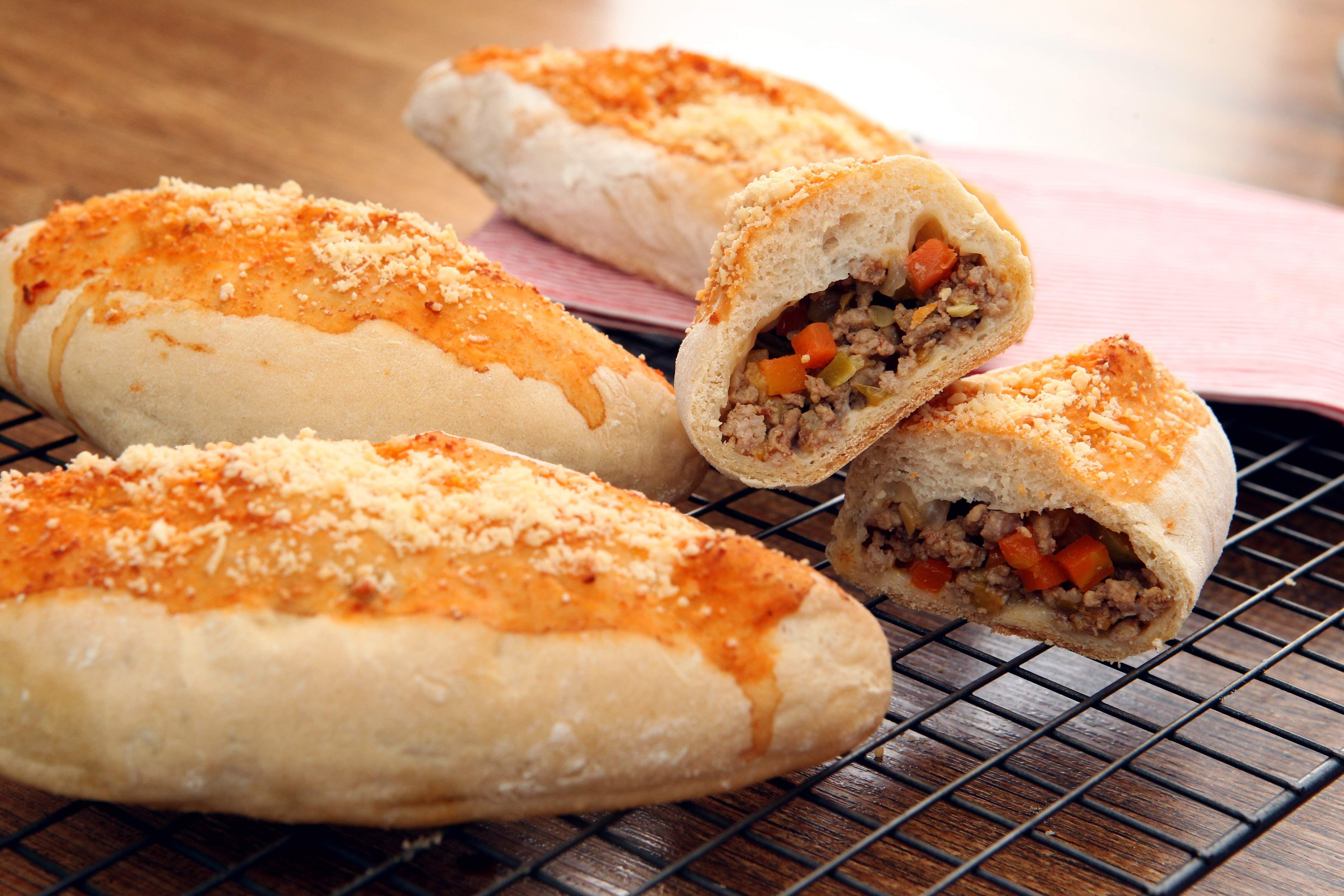 Panzerotti: Aprenda a fazer essa delícia italiana para o lanche