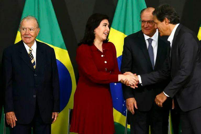 Simone Tebet, Fernando Haddad e as divergências