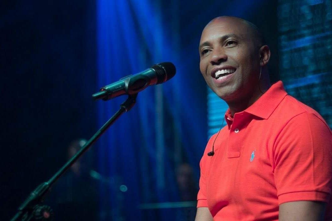 Salgadinho retorna com 'O Sol e Sal'