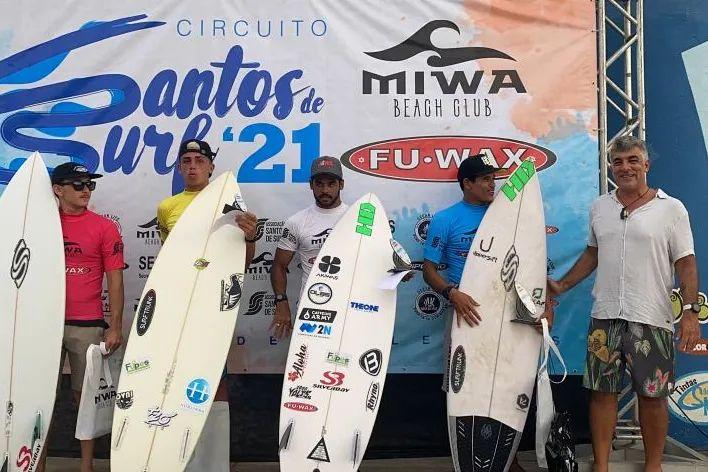 Circuito Santos de Surf 21 define ranking após disputa no Quebra-Mar