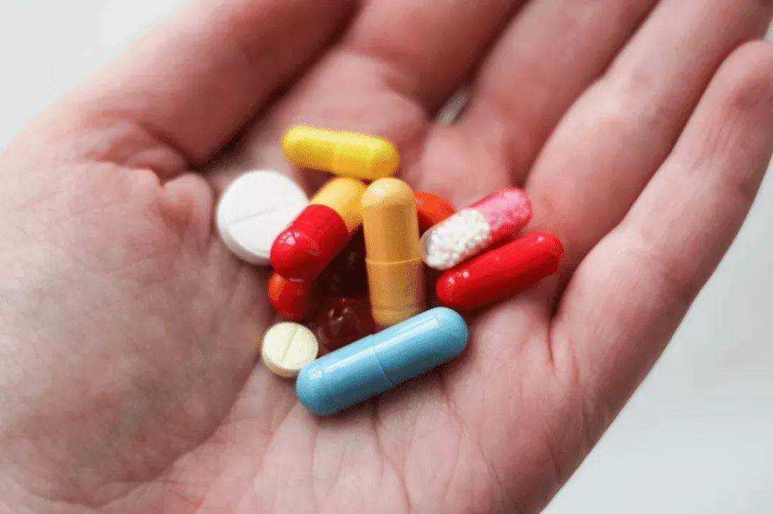 Ibuprofeno e codeína: uso prolongado pode levar à morte, diz agência ...
