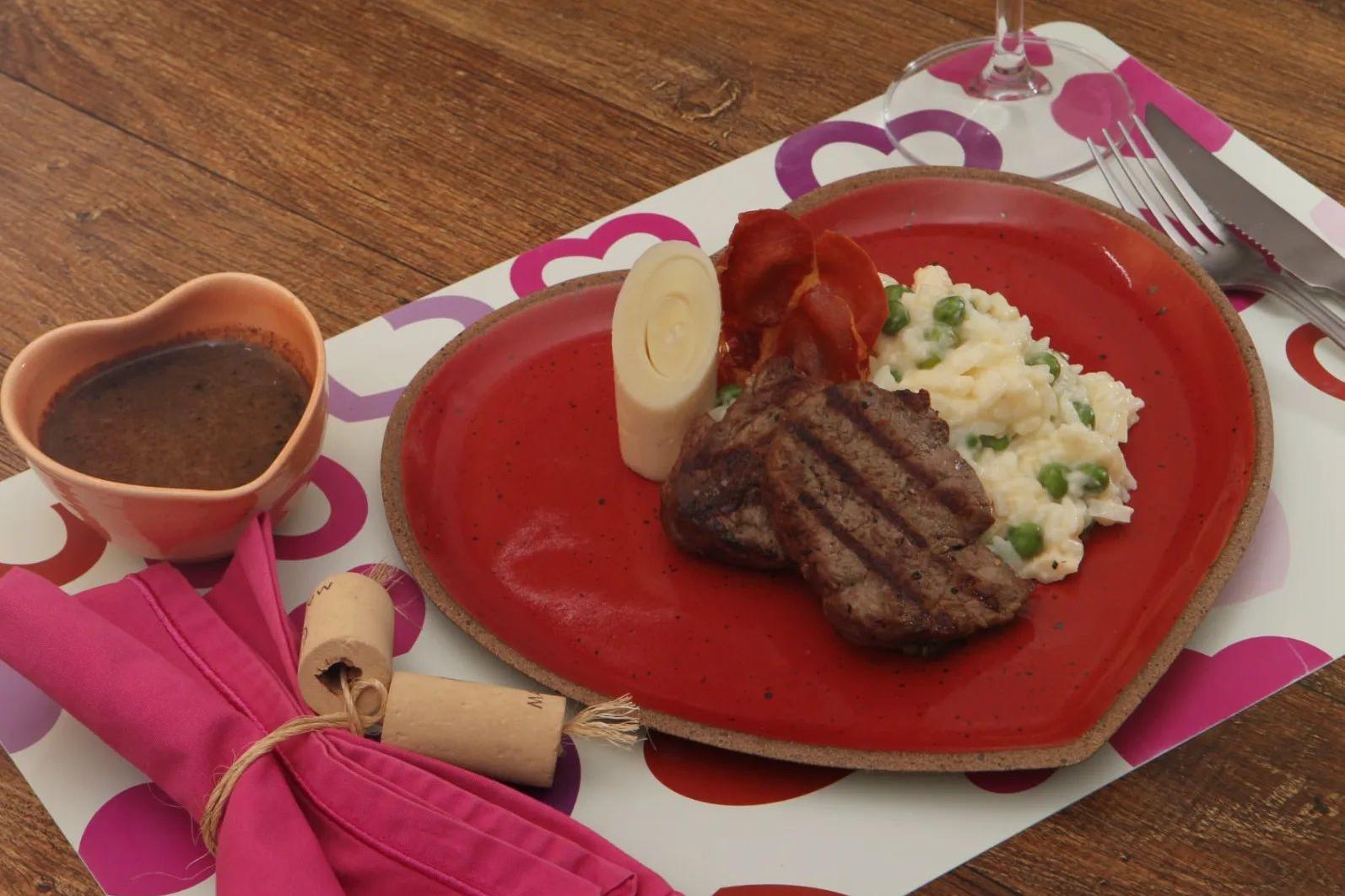 Momento Boa Mesa: aprenda a fazer Mignon com molho de vinho e arroz de ...