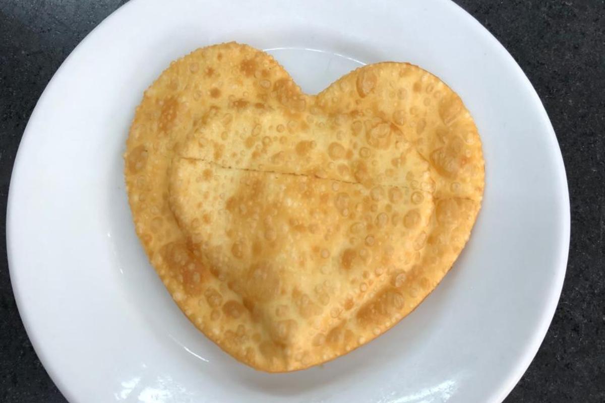 Café Carioca, em Santos, faz pastel especial para a Ação do Coração