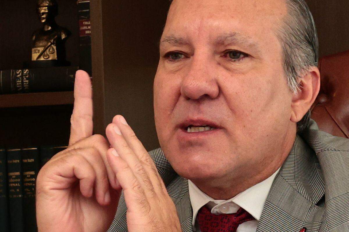 Advogado Marcelo Cruz compartilha 30 anos de trajetória, casos ...