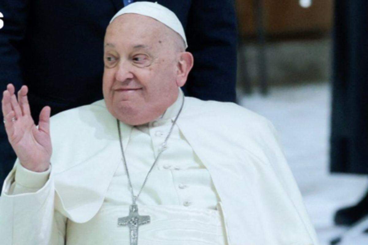 Papa Francisco tem ‘melhora surpreendente’ e ‘está muito animado’, segundo médico